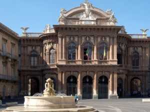 Catania, il Teatro massimo “Vincenzo Bellini” si rifà il look – Etna ...